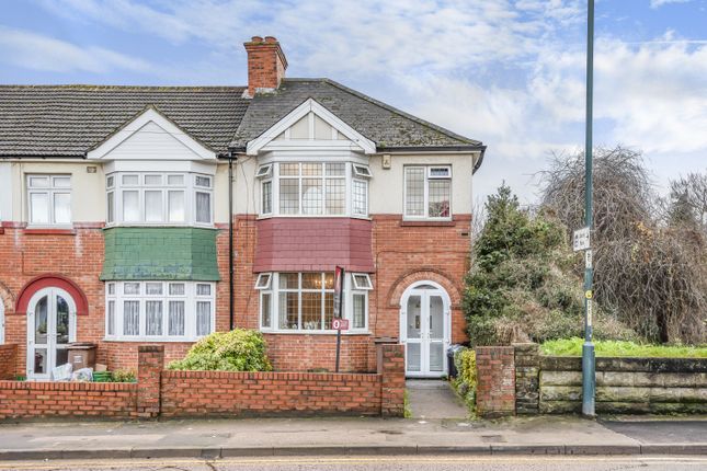 Station Road Strood Rochester Me2 3 Bedroom End Terrace House For