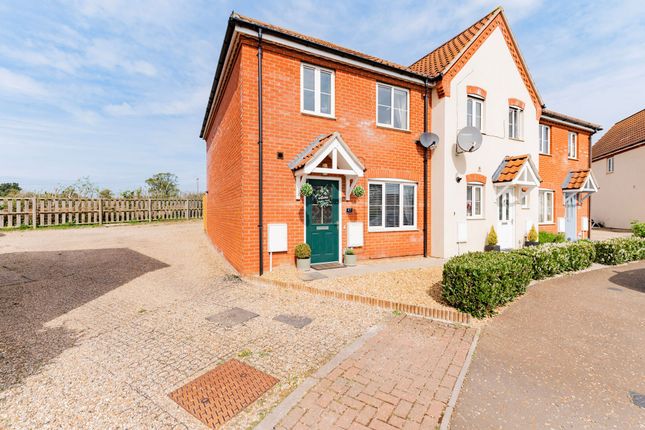 Long Meadow Drive, Roydon, Diss IP22, 3 bedroom end terrace house for ...