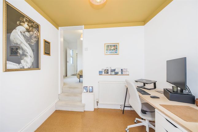 Vicarage Road, London E10, 3 bedroom property for sale - 66449859 ...