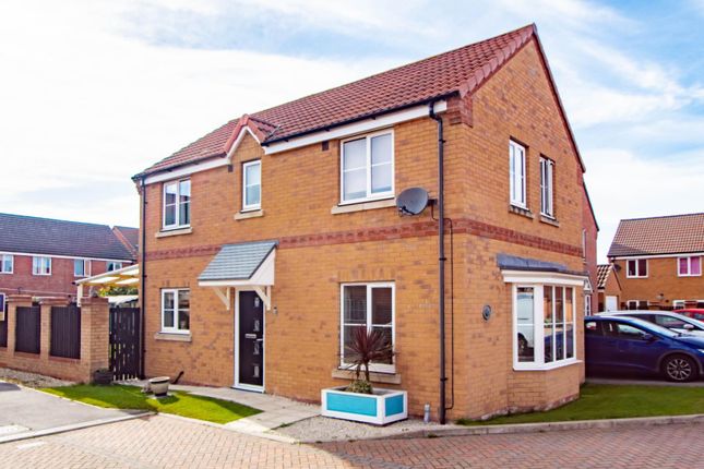 Homes for Sale in Barwic Parade Community Primary School, Selby, North ...