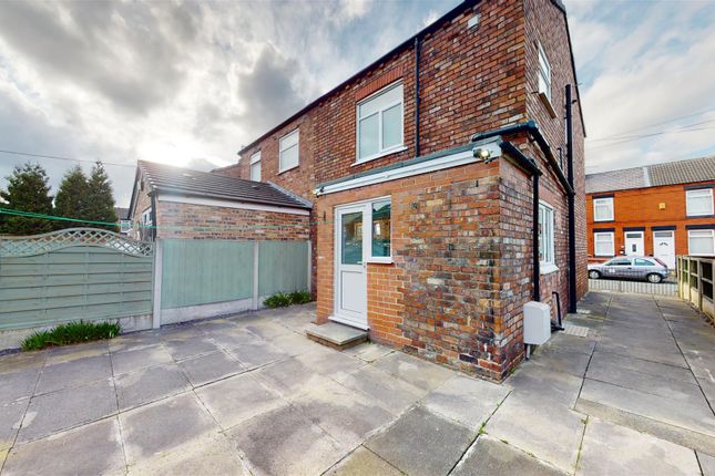Edge Street, St. Helens, 5 WA9, 3 bedroom end terrace house to rent ...
