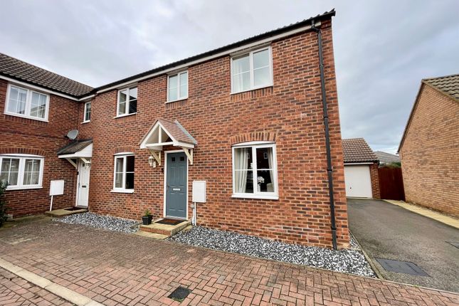 Kingsgate, Market Deeping, Peterborough PE6, 3 bedroom semi-detached ...