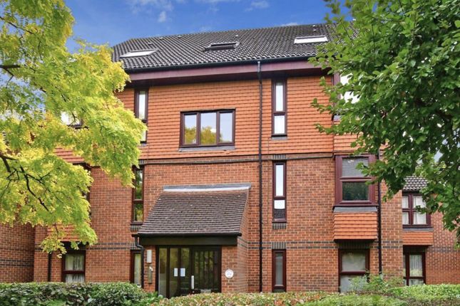 Clowser Close, Sutton SM1, 4 bedroom block of flats for sale - 65721633 ...