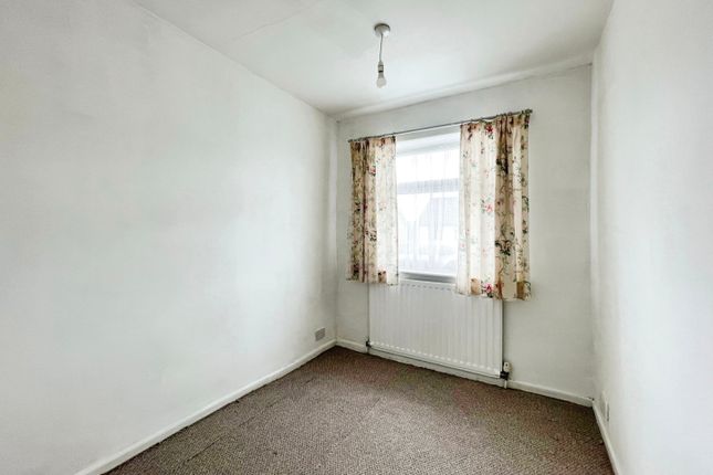 Elwyn Drive, Halewood, Liverpool L26, 3 bedroom semi-detached house for ...