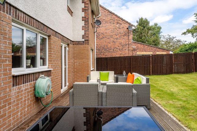 18 Lyle Gardens, Irvine KA11, 5 bedroom property for sale - 62247600 ...