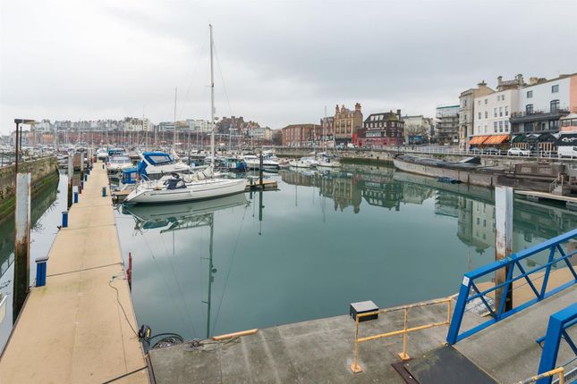 Harbour Parade, Ramsgate CT11, retail premises to let - 64102482 ...
