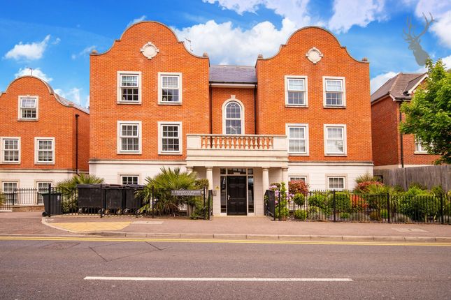 Manor Road, Chigwell IG7, 4 bedroom flat for sale - 61494079 ...