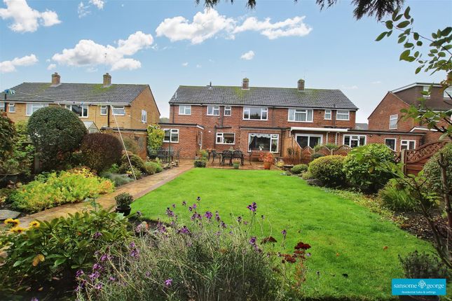 Hildens Drive, Tilehurst, Reading RG31, 4 bedroom semi-detached house ...