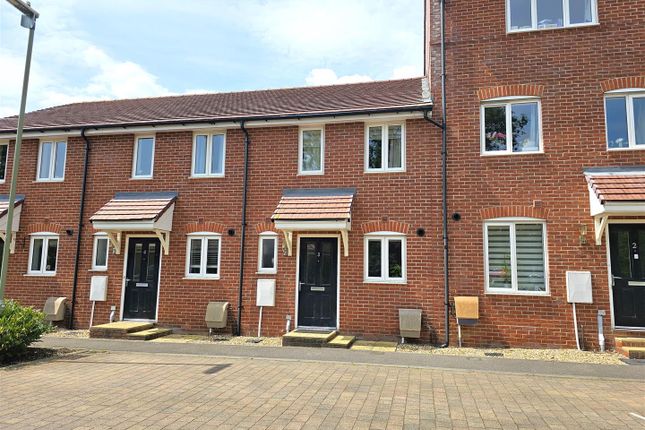 Cabot Close Locks Heath Southampton So31 2 Bedroom Terraced House