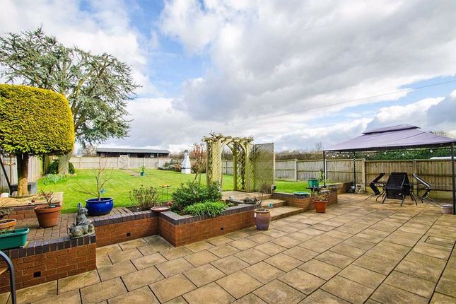 Lichfield Road, Edial, Burntwood WS7, 4 bedroom equestrian property for ...