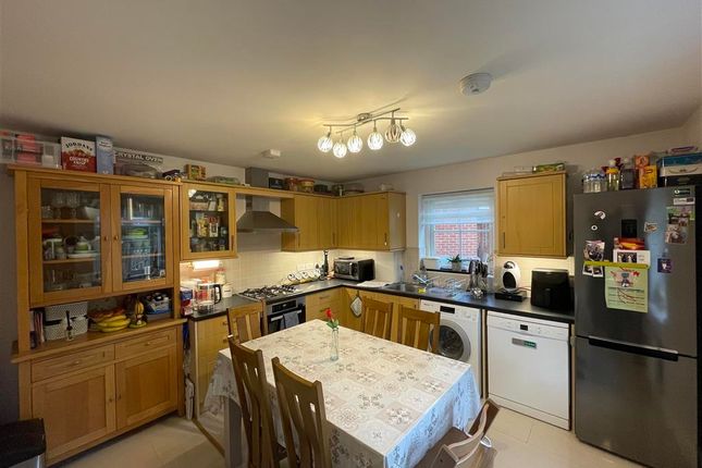 Pathfields, Shere, Guildford, Surrey GU5, 2 bedroom maisonette for sale ...