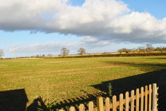 Horton Road, Hackleton, Northampton NN7, 3 bedroom terraced house for ...