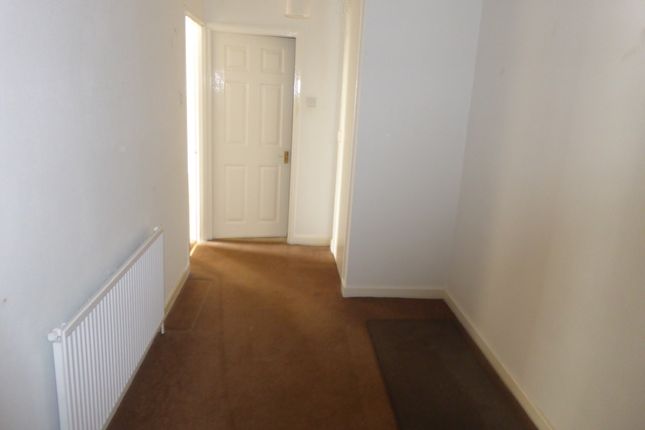 Rosemount Close, Oxton CH43, 2 bedroom flat to rent - 69777930 ...