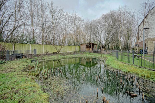 Chaddock Hall Drive, Worsley, Manchester M28, 3 bedroom town house to ...