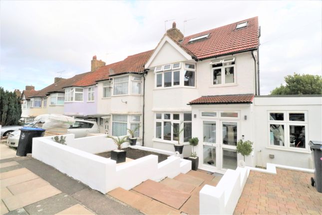 Homes to Let in Verulam Court, Woolmead Avenue, London NW9 - Rent ...