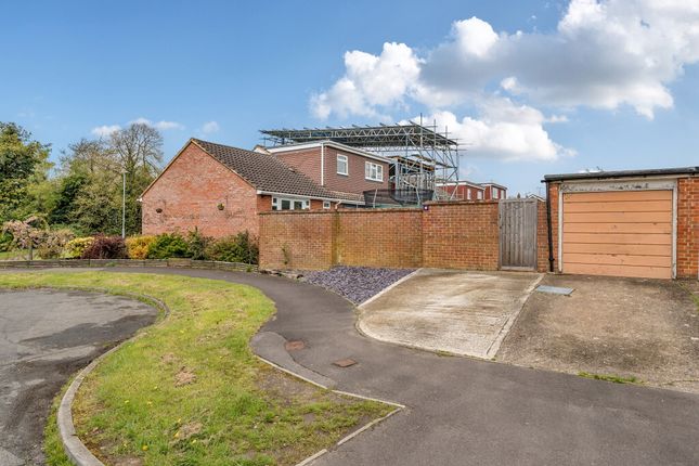 Ilbury Close, Shinfield, Reading, Berkshire RG2, 4 bedroom semi ...