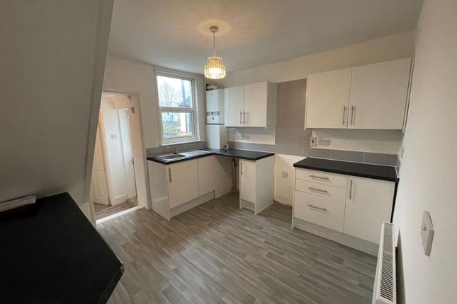 18 Factory Road, Northfleet, Gravesend, Kent DA11, 2 bedroom terraced house for sale - 66435354 ...