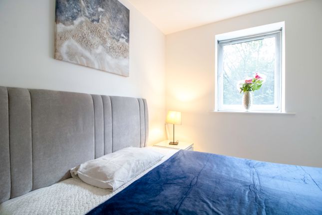 Cornmill View, Horsforth, Leeds LS18, 2 bedroom flat for sale ...