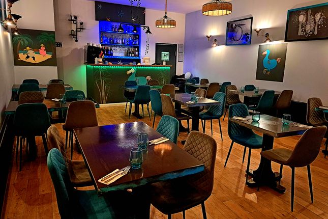 East Barnet Road, Barnet EN4, restaurant/cafe to let - 65718659 ...