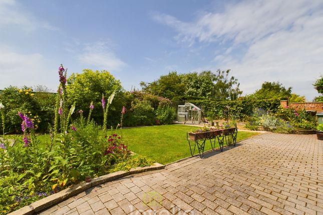 St Thomas Close Humberston Dn36 3 Bedroom Detached Bungalow For Sale