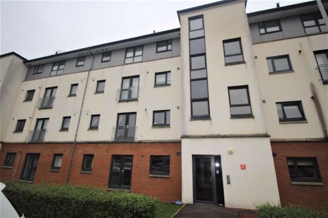 2 bed flat for sale in Kincaid Court, Greenock PA15 - Zoopla