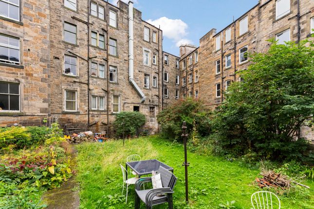 15 (2F3), Albion Road, Edinburgh EH7, 2 bedroom flat for sale ...