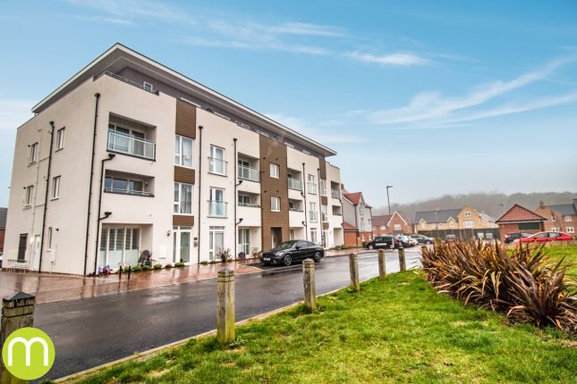 2 bed flat for sale in Marina Walk, Rowhedge, Colchester CO5 - Zoopla