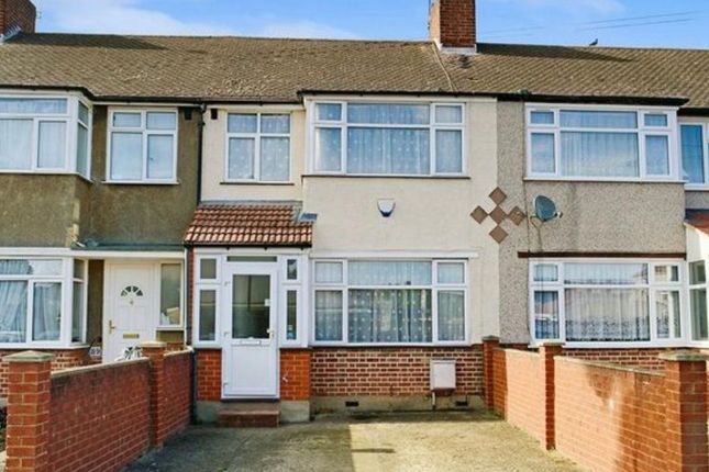 Houses for Sale in Gordon Road, Southall UB2 - Gordon Road, Southall ...