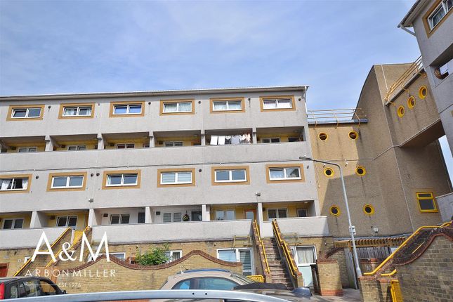 Limes Avenue, Chigwell IG7, 2 bedroom maisonette for sale - 62570896 ...