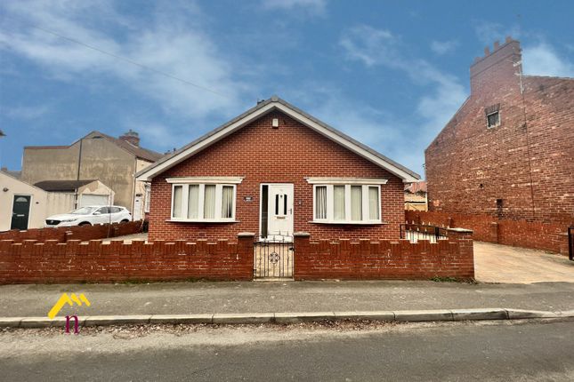Queen Street, Thorne, Doncaster DN8, 2 bedroom bungalow for sale ...