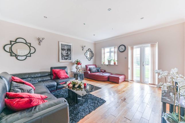 Homes for Sale in Sanderstead - Buy Property in Sanderstead - Primelocation