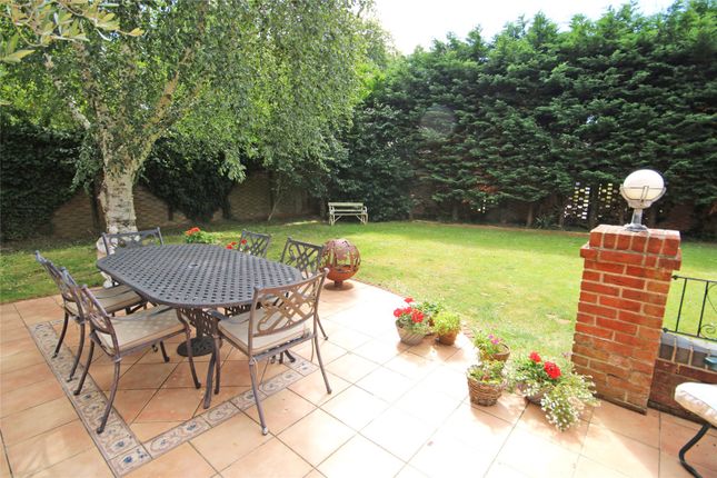 Sway Road, New Milton, Hampshire BH25, 4 bedroom detached house for ...