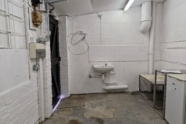 Chipstead Valley Road, Coulsdon CR5, warehouse to let - 67611910 ...