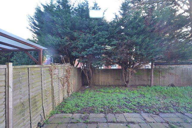 Broomfield Gate, Slough SL2, room to rent - 63776959 | PrimeLocation