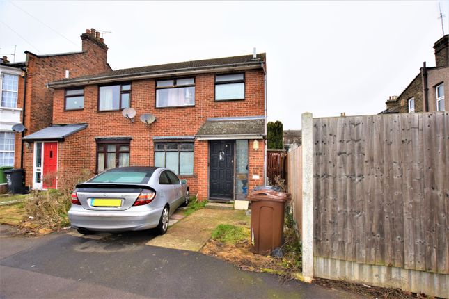 Eric Road Romford Rm6 3 Bedroom End Terrace House For Sale 63951435
