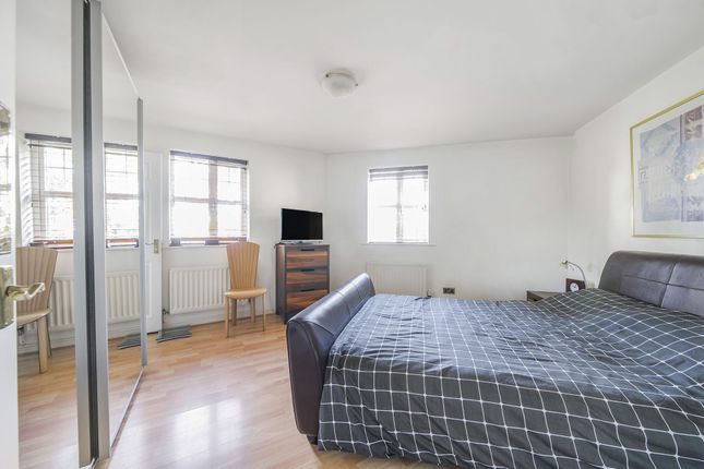 Swarcliffe Road, Laurel Court HG1, 2 bedroom flat for sale - 68664662 ...