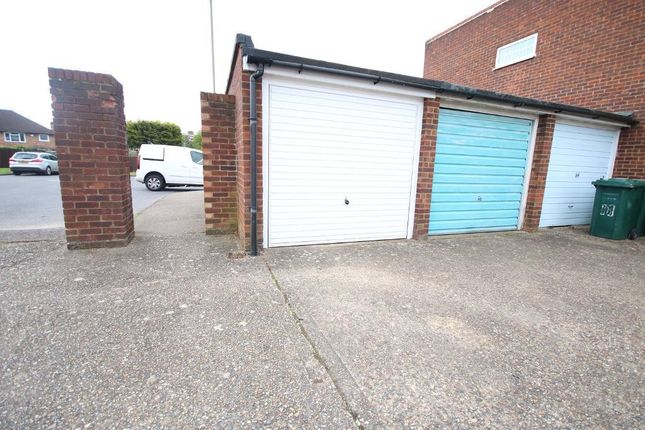 Maytree Close, Edgware, Middlesex HA8, 3 bedroom end terrace house for ...