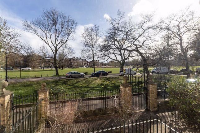 Windmill Drive, London SW4, 3 bedroom flat for sale - 57927111 ...