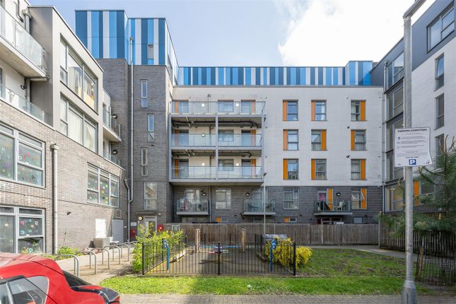 Ward Lane, Homerton E9, 2 bedroom flat for sale - 70086077 | PrimeLocation