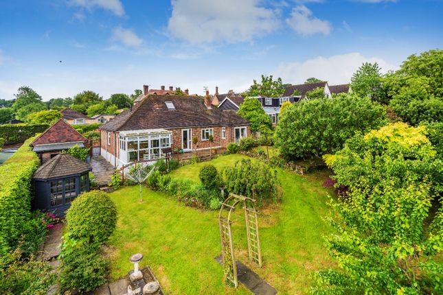 High Street, Dormansland, Lingfield RH7, 3 bedroom bungalow for sale ...