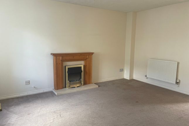 Springfield Drive, Calne SN11, 3 bedroom property to rent - 49316099 ...