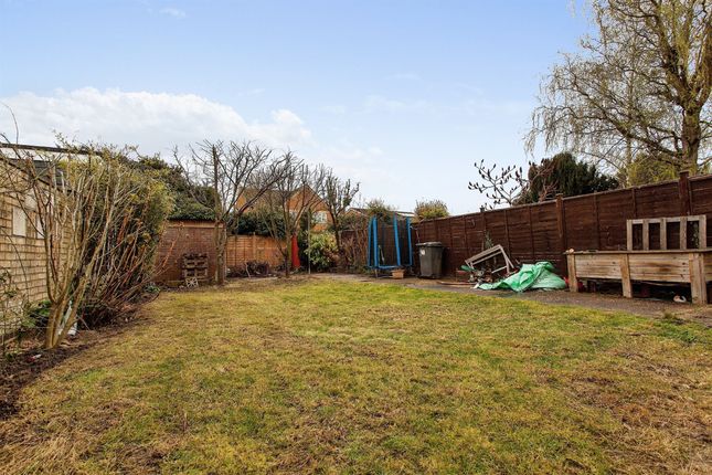 St Thomass Square Cambridge Cb1 3 Bedroom Semi Detached House For