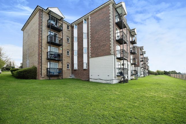 Harrisons Wharf, Purfleet-On-Thames, Essex RM19, 2 bedroom flat for ...