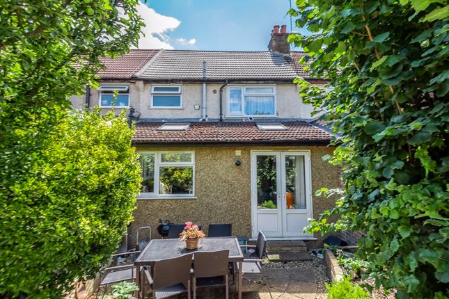 Chipstead Valley Road, Coulsdon CR5, 3 bedroom terraced house for sale ...