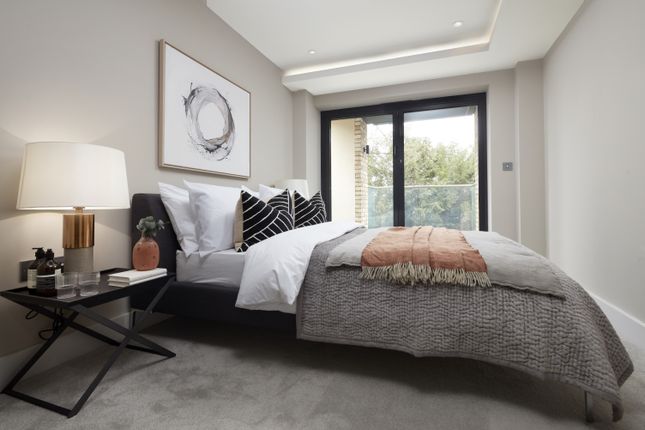 West Hill, Sanderstead, South Croydon CR2, 3 bedroom flat for sale ...