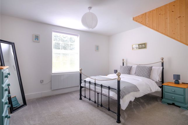 Photos of Croft Road, Old Town, Swindon SN1 - 67763510 | PrimeLocation