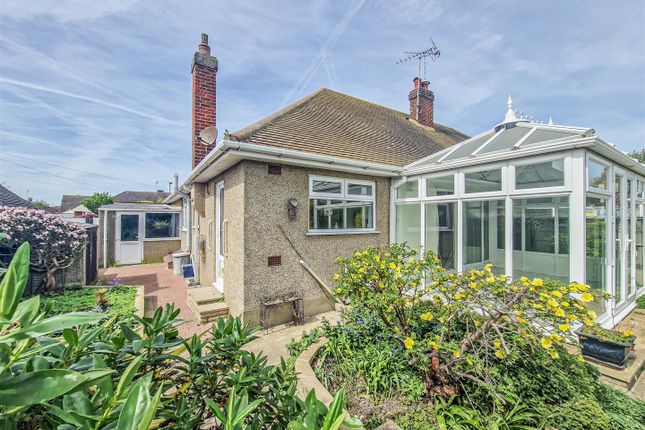 Chelsworth Crescent, Southend-On-Sea SS1, 2 bedroom semi-detached ...