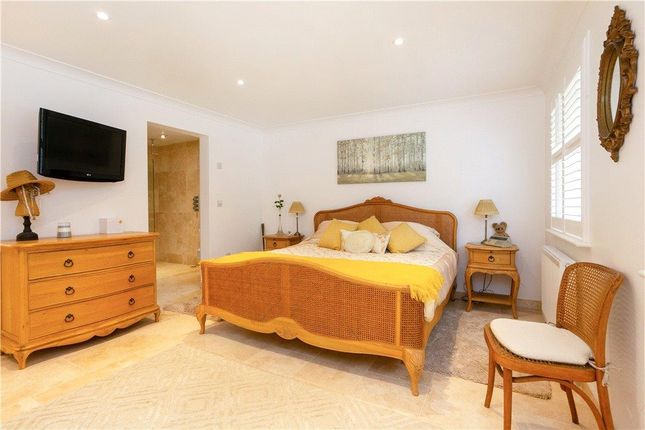 Wolverton Common, Tadley, Hampshire RG26, 4 bedroom bungalow for sale ...