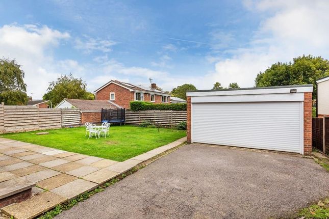 Kennel Lane, Fetcham, Leatherhead KT22, 4 bedroom detached house for ...