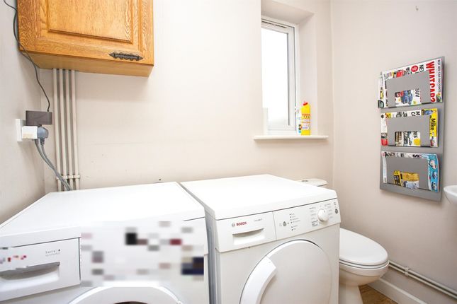 Gale Moor Avenue Gosport Po12 3 Bedroom Detached House For Sale
